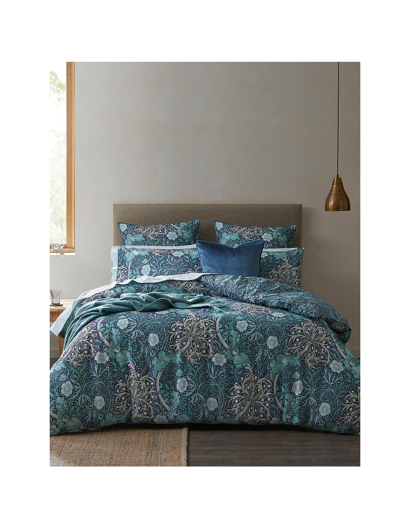 Morris & Co Seaweed Queen Quilt Cover /Teal/turquoise | David Jones