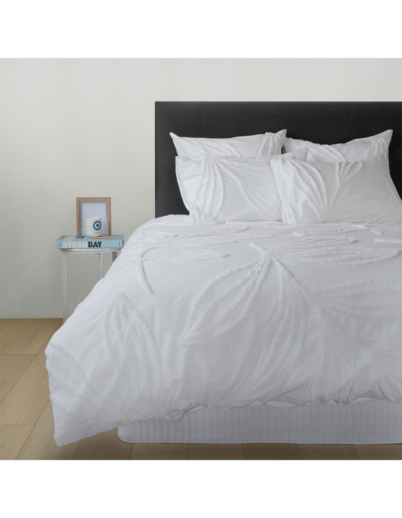 David Jones Collection Lily Double Tufted Quilt Set White | David Jones