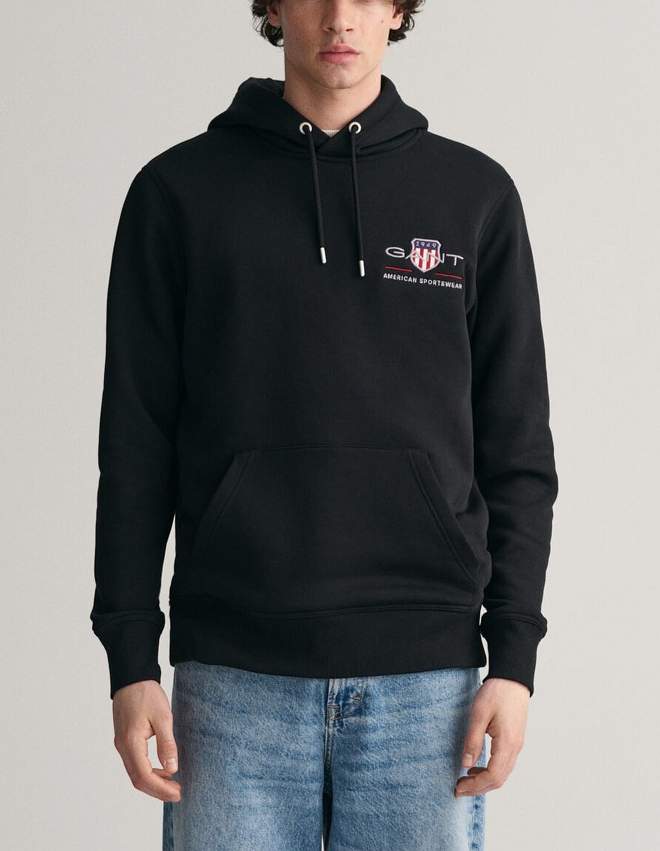Gant Medium Archive Shield Hoodie | David Jones