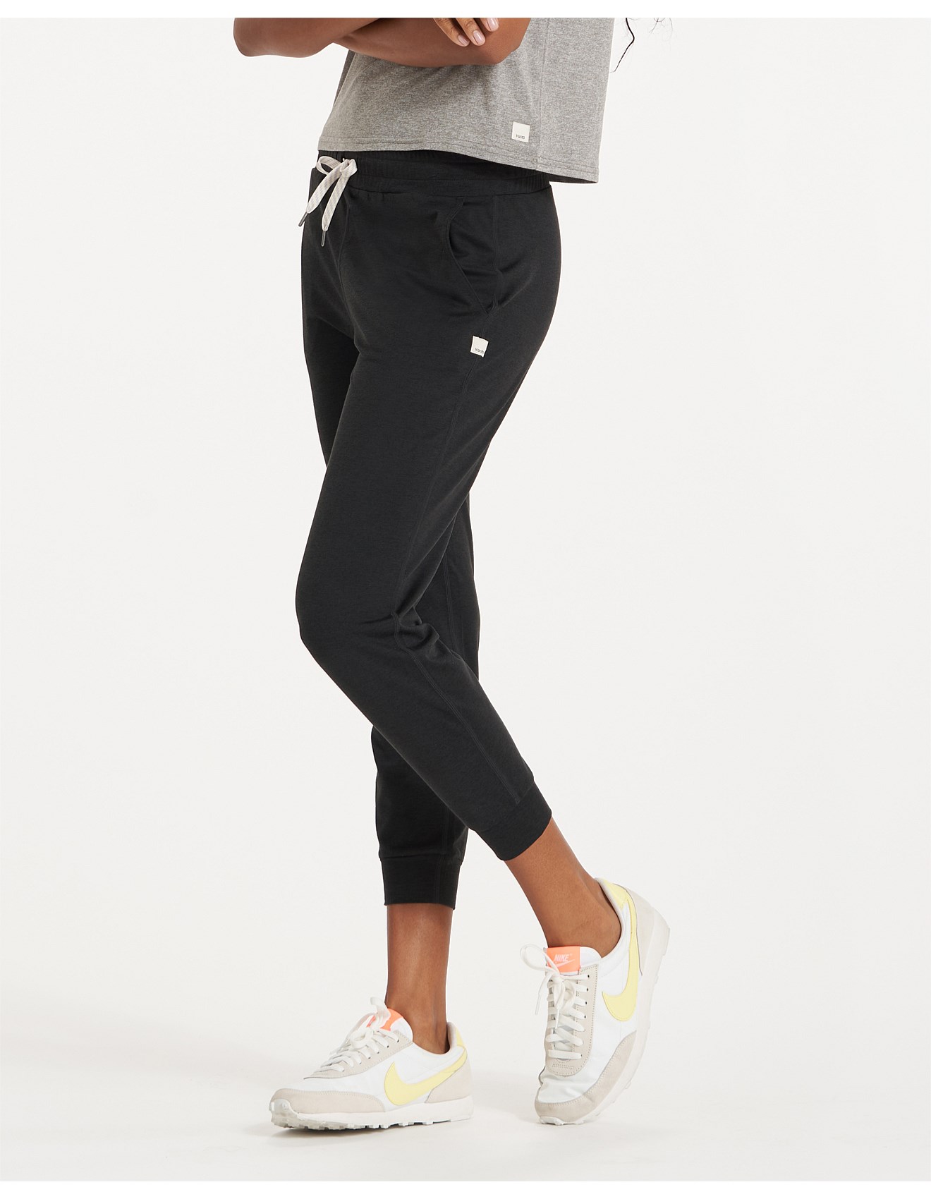 Vuori Performance Jogger | David Jones