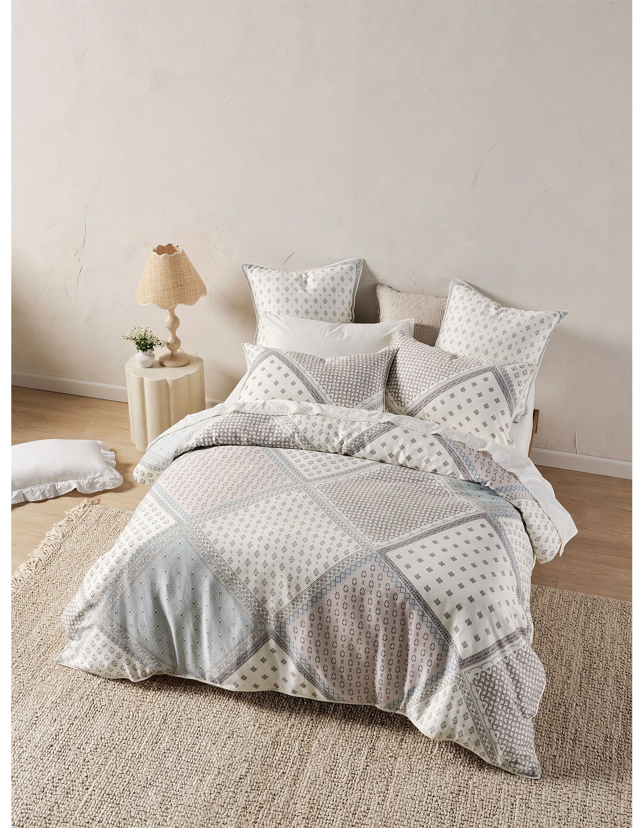 Linen House Avene Super King Quilt Cover Set | David Jones