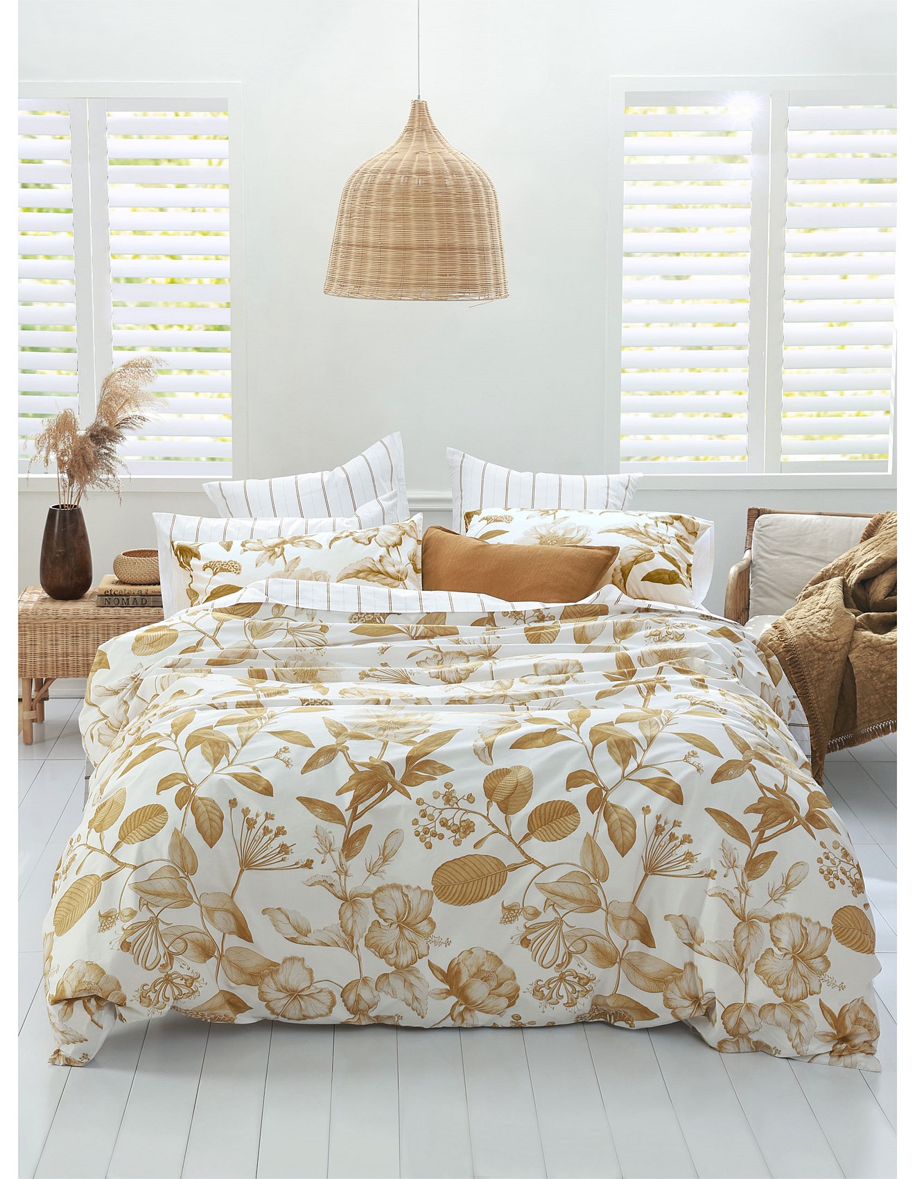 Mm Linen Pure Botanical Quilt Cover Set Queen | David Jones