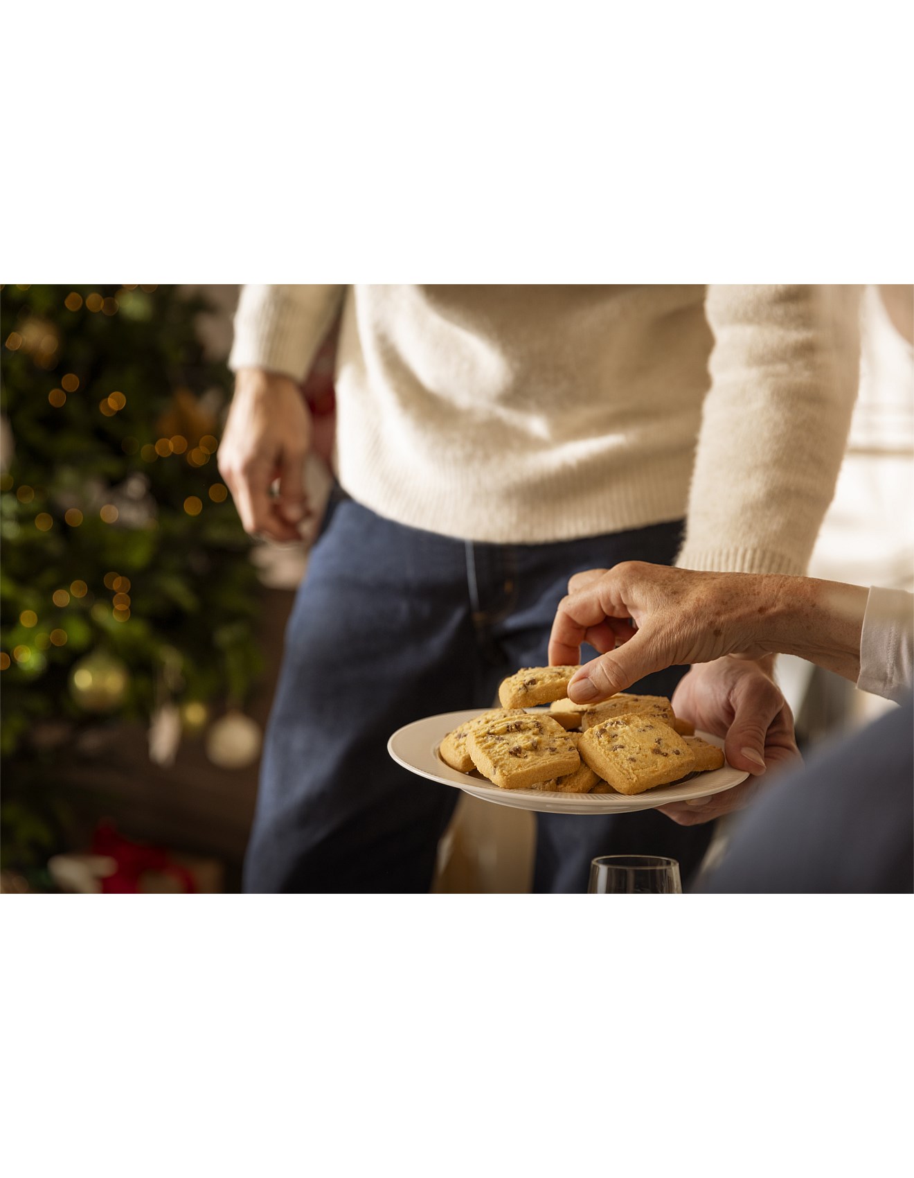 Walkers Chocolate Orange Shortbread 180g | David Jones