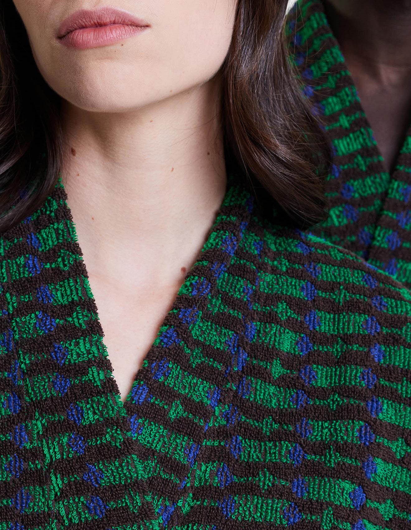 Sheridan Lakeside Towelling Robe -L/xl In Emerald | David Jones