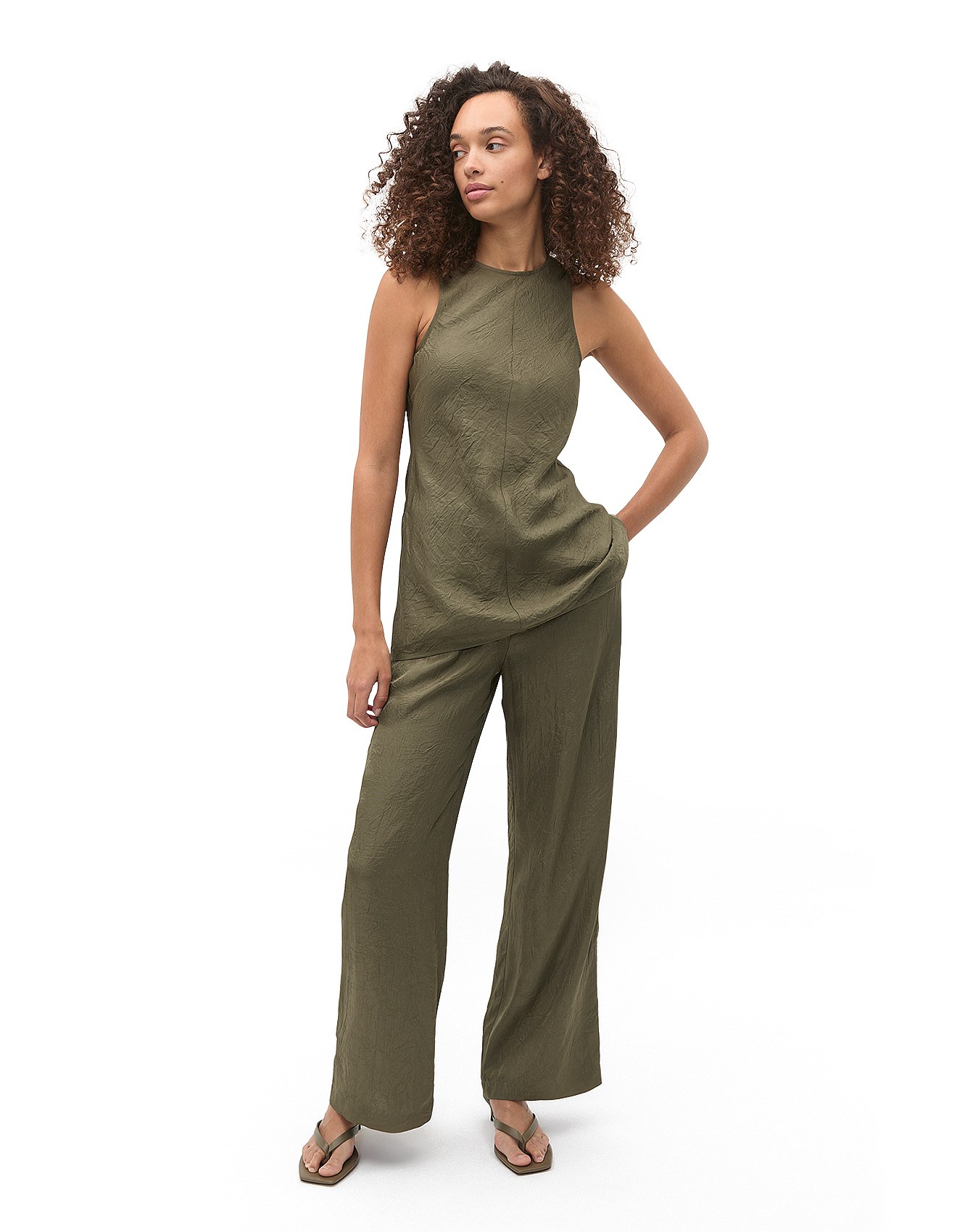 Seed Heritage Textured Satin Gathered Pant | David Jones