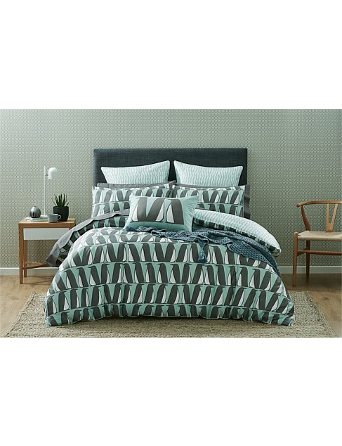 Harlequin Pedro Penguin Single Quilt Cover | David Jones