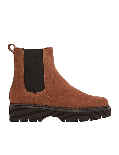 Commonry the Essential Suede Chelsea Boot | David Jones