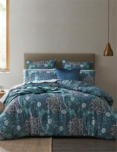 Morris & Co Seaweed Queen Quilt Cover /Teal/turquoise | David Jones