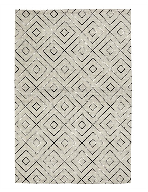 Weave Makalu Handwoven Loop Pile Geometric Rug In Feather 2x3m | David ...