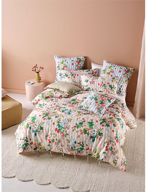 Linen House Keeley King Quilt Cover Set | David Jones