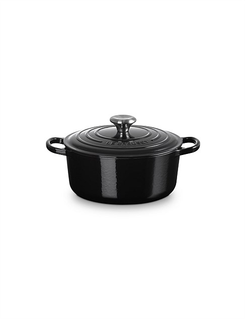 Le Creuset Signature Round Casserole 24cm Onyx | David Jones