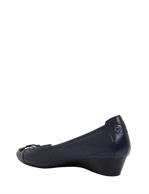 Easy Steps Shannon | David Jones